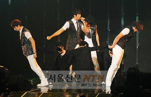[NTN포토] 2AM, ‘언제봐도 멋진 꼭두각시 댄스’ | 나우뉴스